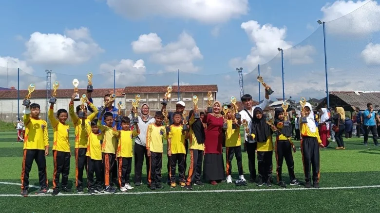 SDN Galunggung Kota Tasikmalaya Juara Umum O2SN – Radartasik.id