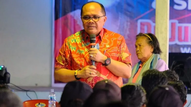 Junimart Girsang Bahas Pengangkatan Honorer Jadi PPPK, Tampung ...