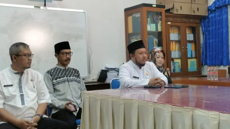 Pihak Sekolah Angkat Bicara Soal Kasus Viral Dugaan Penganiayaan Siswi SMA di Tasikmalaya ...