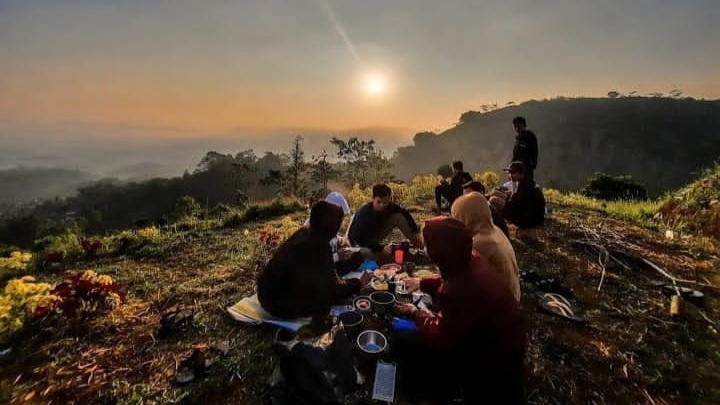 Camping di Bumi Perkemahan Bukit Baros Bisa Jadi Refreshing yang Asyik ...