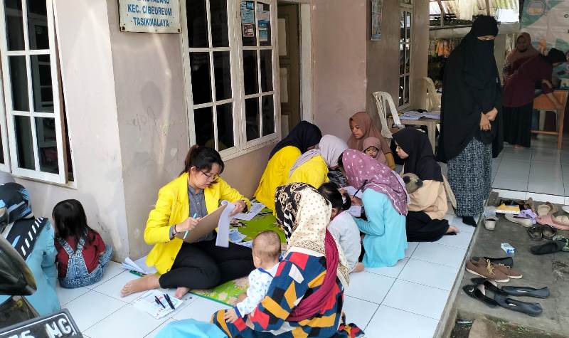 Cegah Stunting, Dosen Unsil Tasikmalaya Edukasi Masalah Gizi Kepada Ibu ...