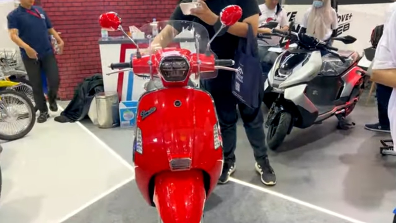 WMoto Greta 150 cc Meluncur, Motor Skutik Termurah Tapi Mewah Bergaya ...