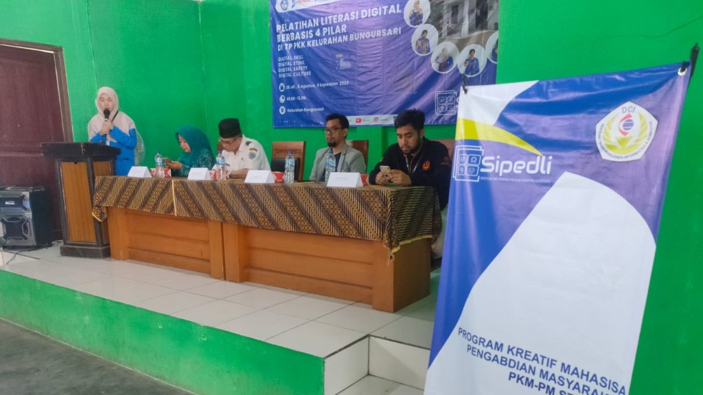 STMIK DCI Tasikmalaya Latih Masyarakat Agar Melek Literasi Digital ...