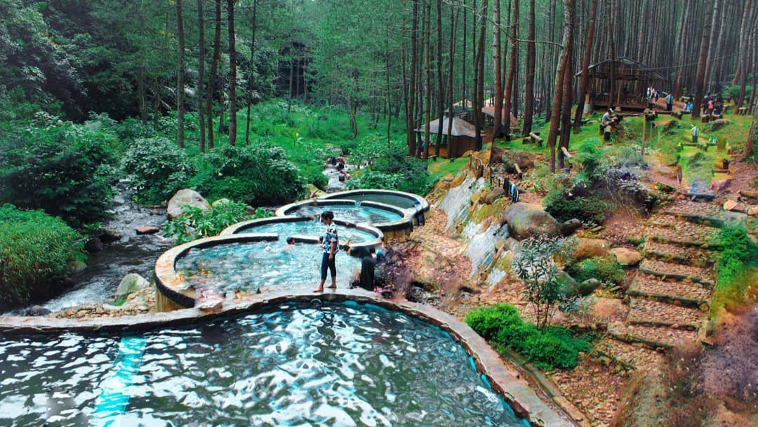 Menikmati Asrinya Alam Tanjungsari di Kampoeng Ciherang Sumedang, Bisa ...