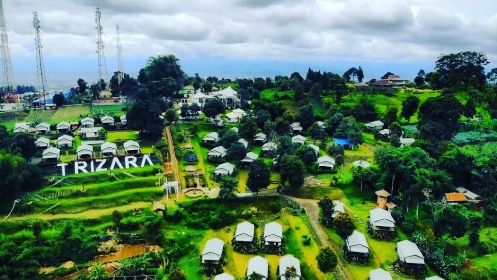Cobain Sensasi Camping Mewah di 5 Glamping Lembang Ini, Ada yang ...