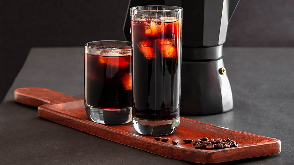 Mengenal Kopi Cold Brew, Definisi, Cara Membuat dan Kelebihannya ...