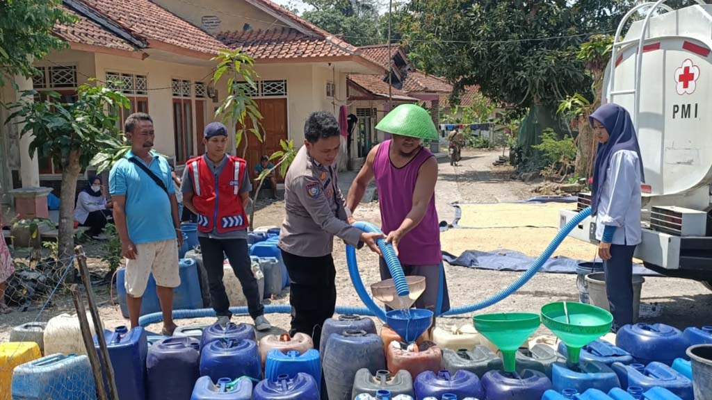 7 Kecamatan di Kabupaten Pangandaran Kekurangan Air Bersih, Warga Diimbau Tak Boros – Radartasik.id