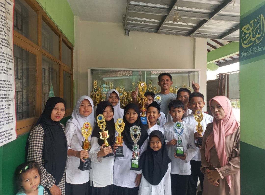 Membanggakan! Berikut Daftar 10 Siswa SDN 1 Cikalang yang Berprestasi – Radartasik.id