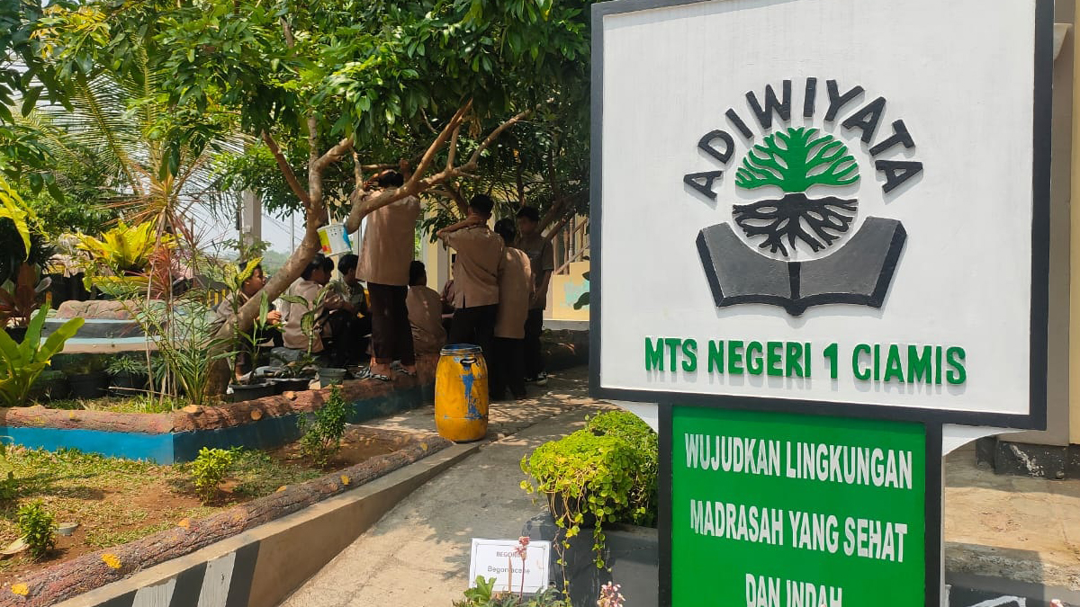 Empat Madrasah di Ciamis Raih Penghargaan Adiwiyata Mandiri dan ...