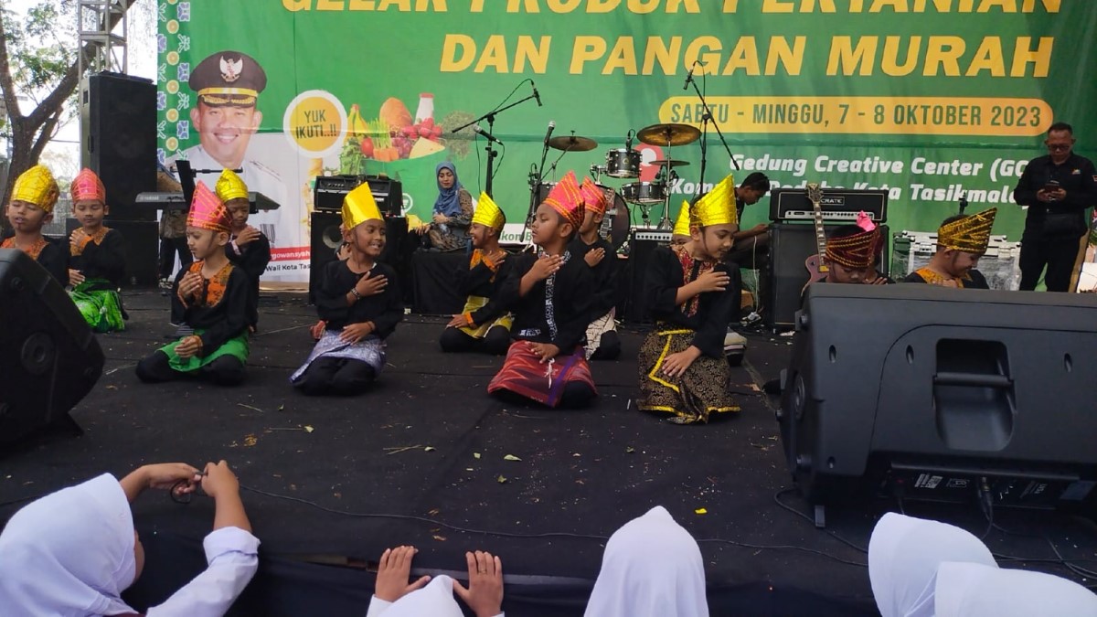 Tim Tari SDN Dadaha Tasikmalaya Meriahkan TOF – Radartasik.id