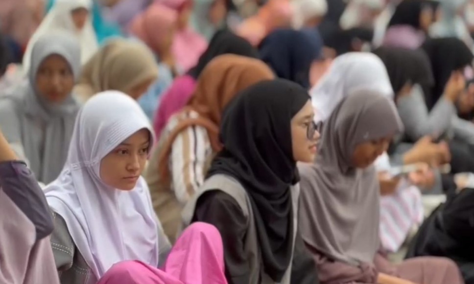 Terkumpul Rp 17 Juta untuk Palestina, SMA Al-Muttaqin Galang Donasi ...