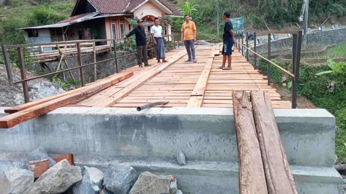 Alhamdulillah!!! Lama Mangkrak, Jembatan Cikuya Culamega Kabupaten Tasikmalaya Akhirnya Mulai ...