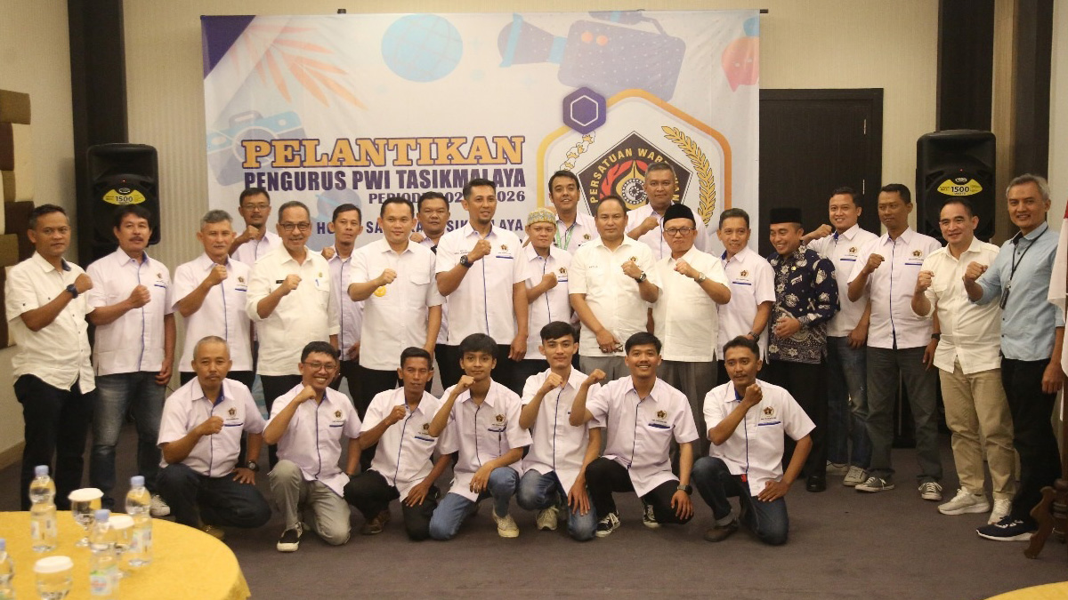 Pengurus Baru PWI Tasikmalaya Dilantik, Ketua PWI Jabar Hilman Hidayat Ingatkan Kode Etik ...