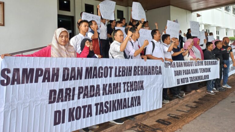 Dibanding Tendik, Cheka Dianggap Lebih Peduli Sampah dan Maggot ...