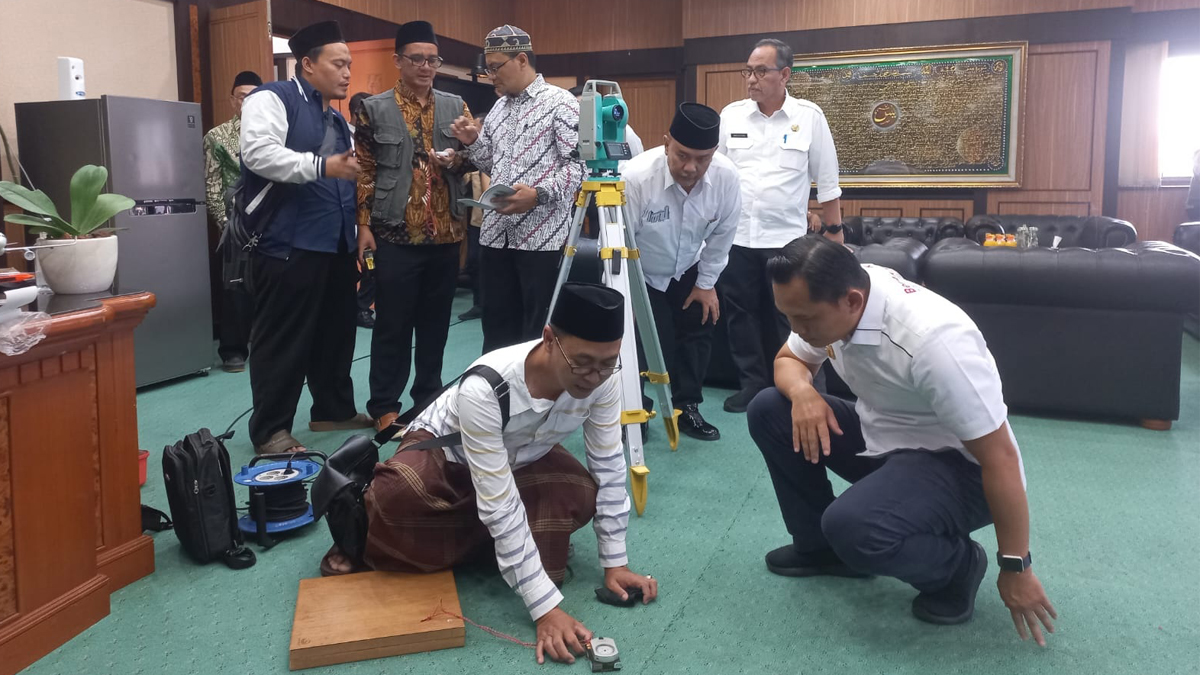Sekda Kota Tasikmalaya Temukan 2 Arah Kiblat Berbeda, Semua Titik Akan Dikalibrasi Ulang ...