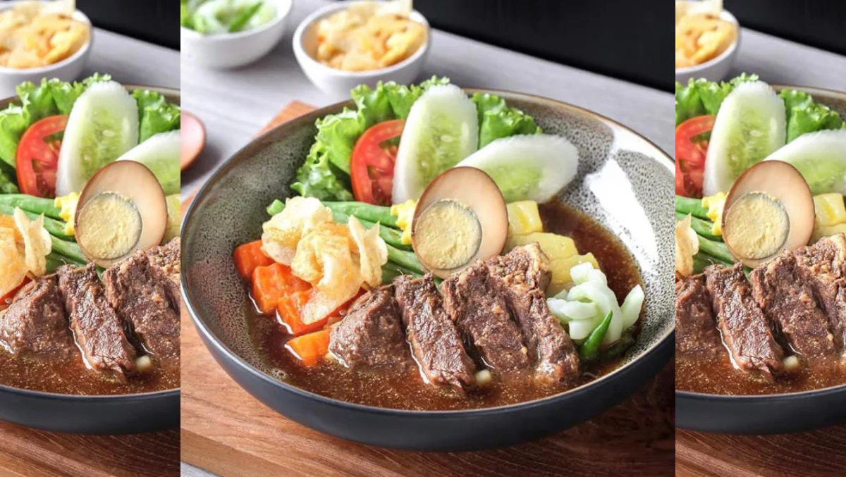 Kuliner Unik! Selat Solo, Perpaduan Hidangan Steak ala Barat dengan ...