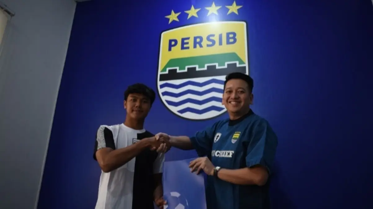 Resmi! Nazriel Alfaro Syahdan Gabung Tim Persib Senior, Peluang Tampil ...